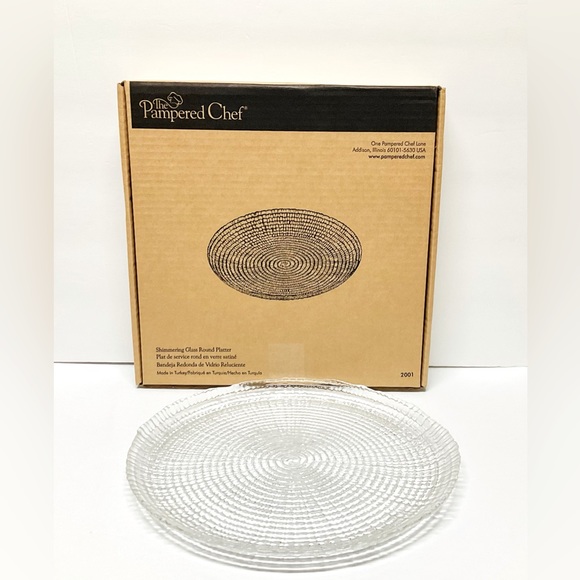 The Pampered Chef | Dining | Pampered Chef Shimmering Glass Round ...